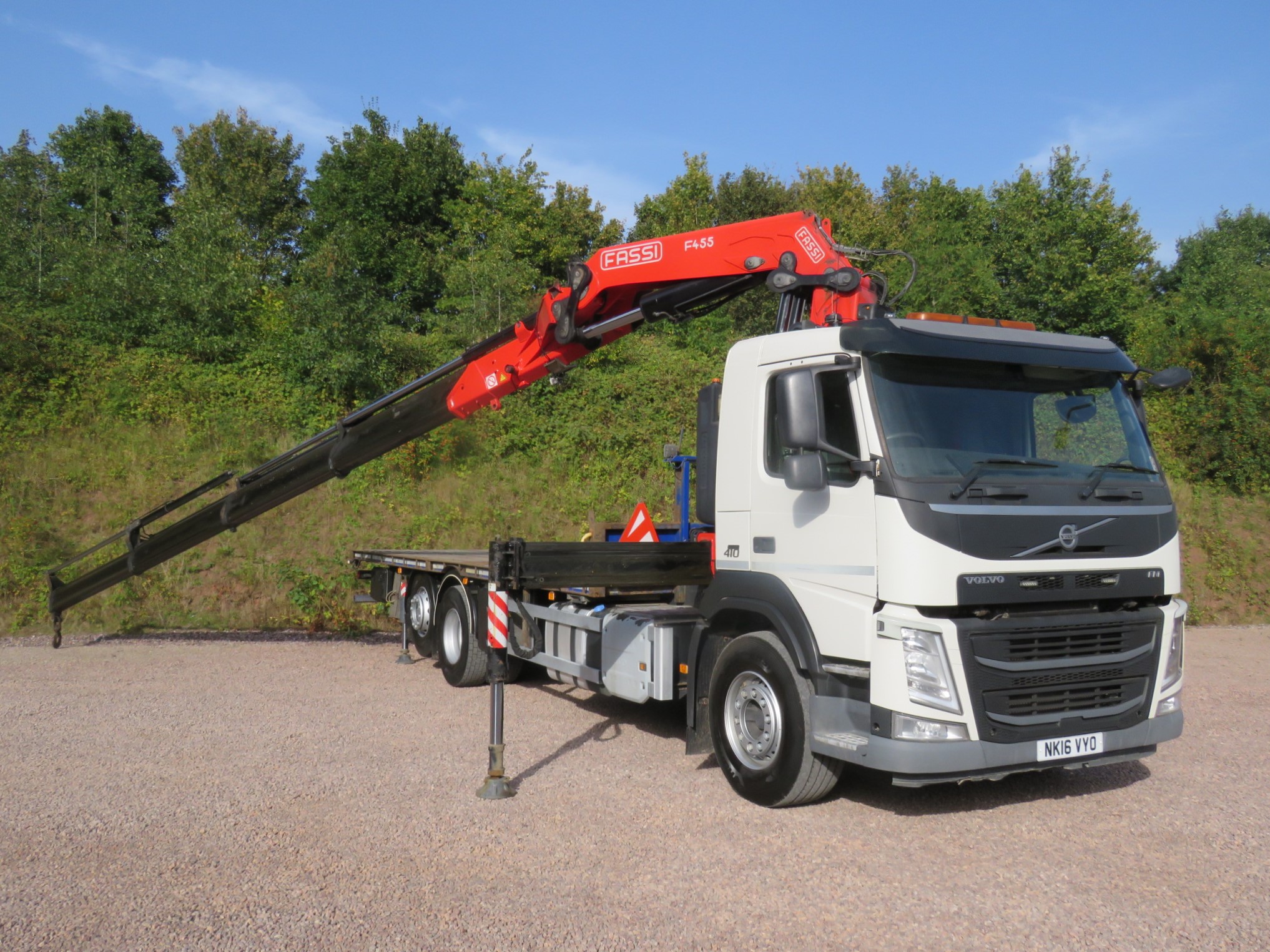 Volvo FM 410 | Trucks - Commercial Trader