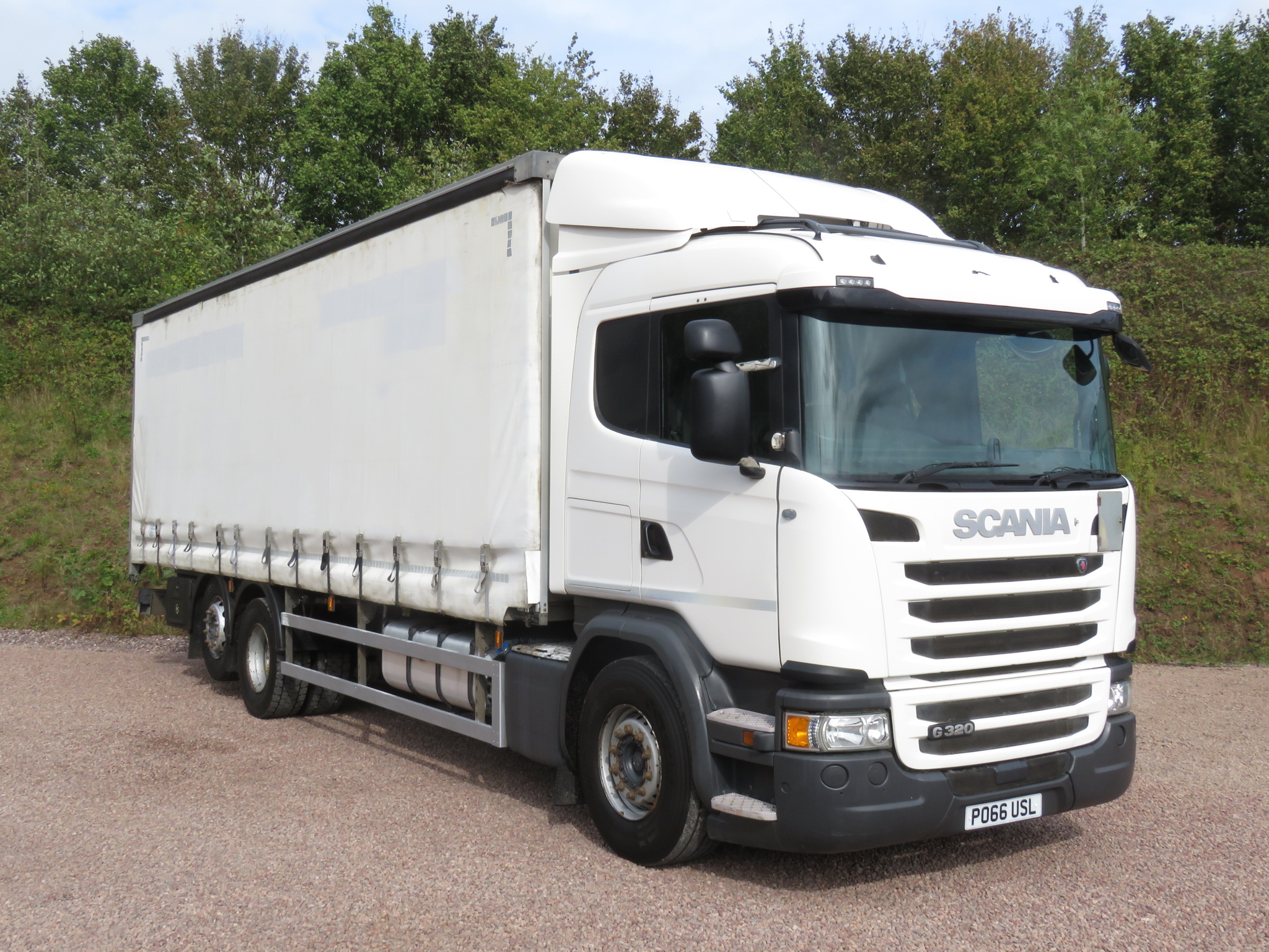 Scania G 320 | Trucks - Commercial Trader