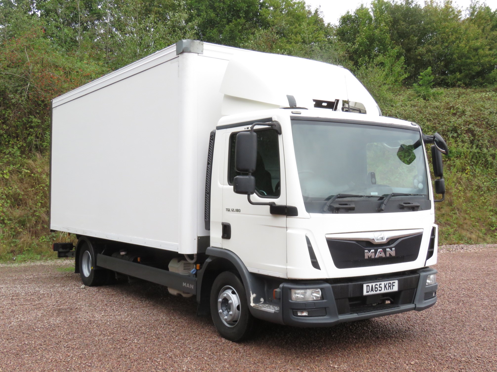 MAN TGL 12.180 | Trucks - Commercial Trader MAN TGL 12.180 | Trucks - Commercial Trader